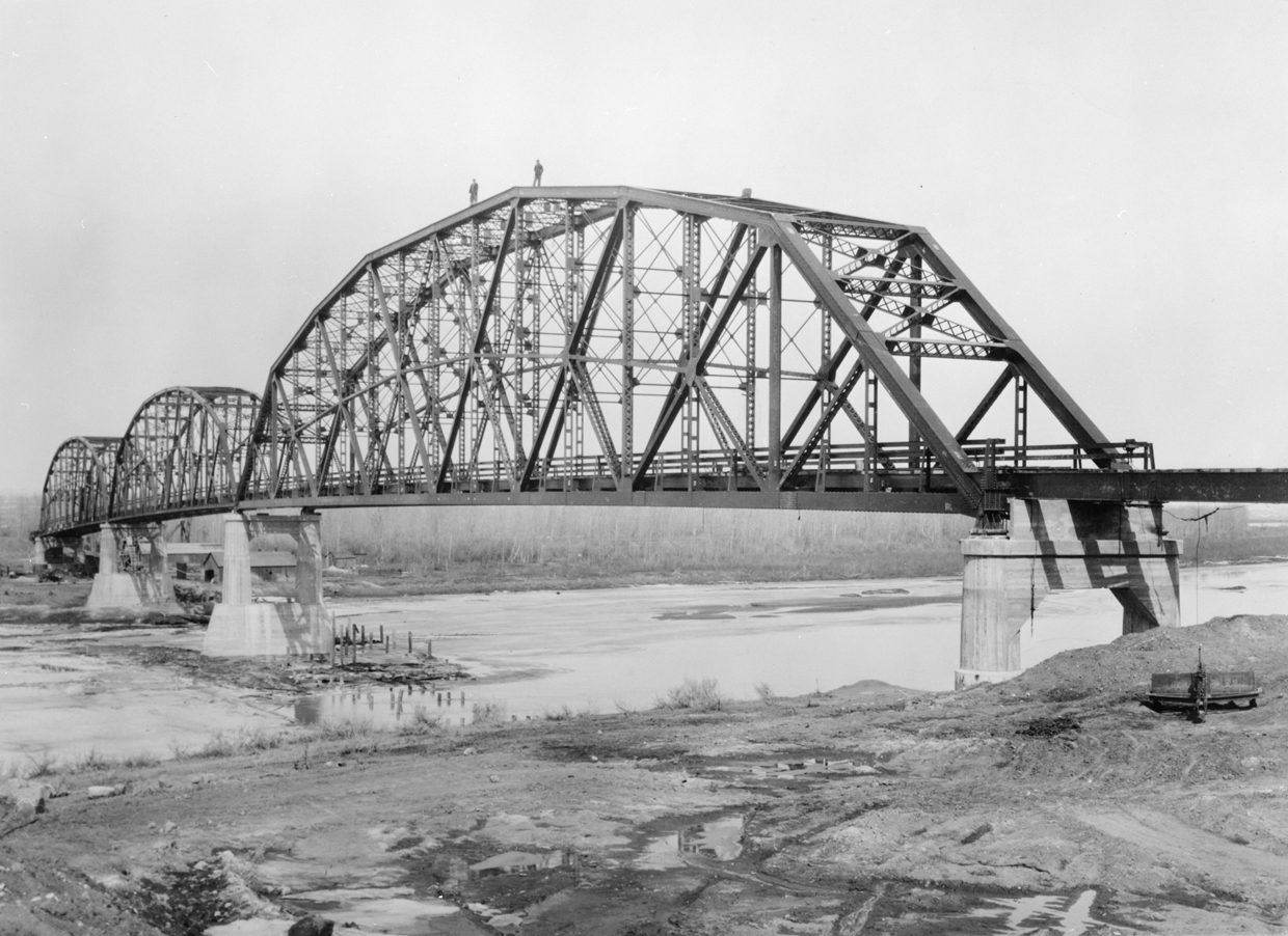 125 Years After Its Famous Namesakes Passed By, This Bridge Was ...