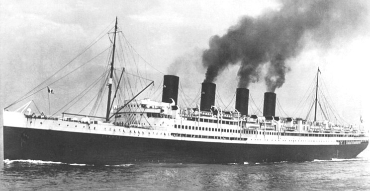 1910: One of the Great Transatlantic Ocean Liners is Launched ...