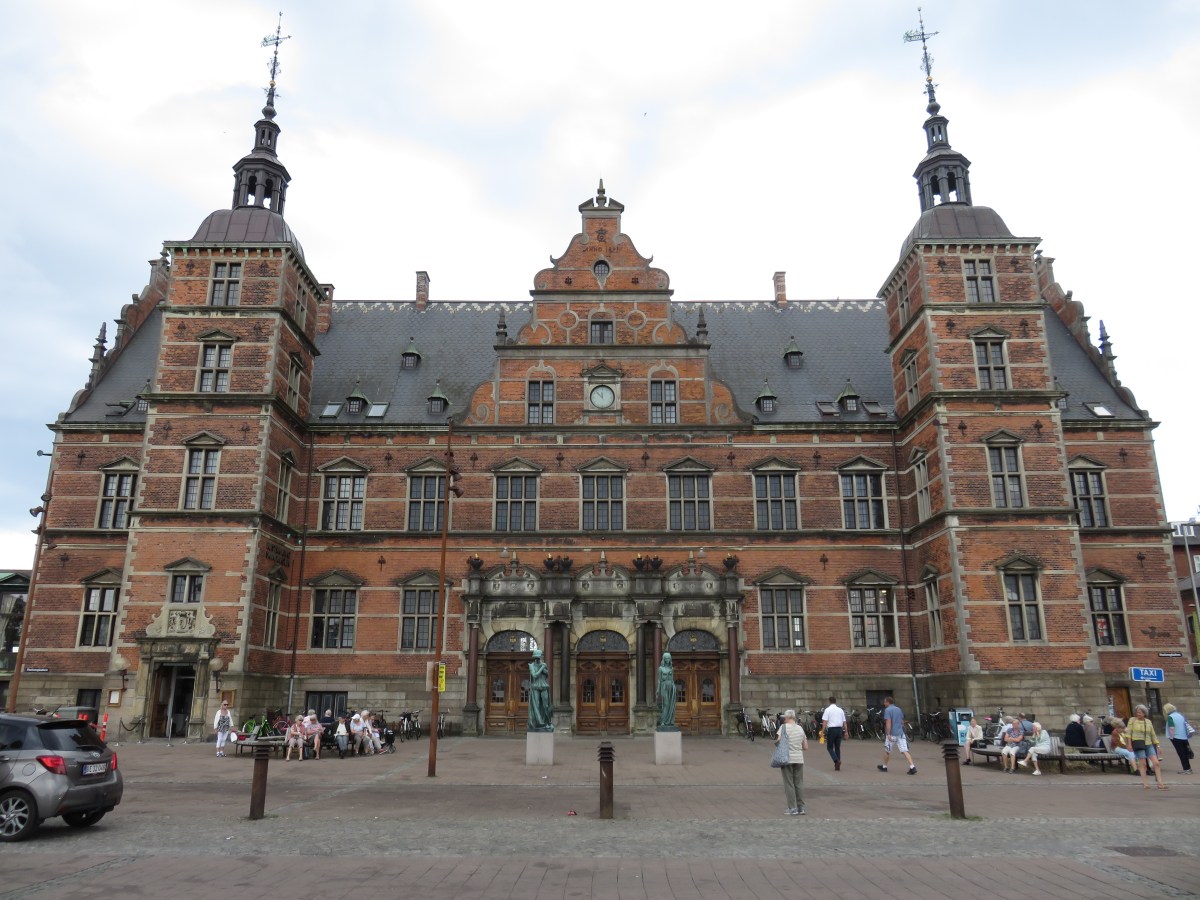 1891: A New Railway Station is Opened in Hamlet’s City – Transportation ...