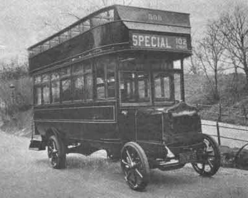 A New Bus Service Makes Its Debut in Motor City – Transportation History