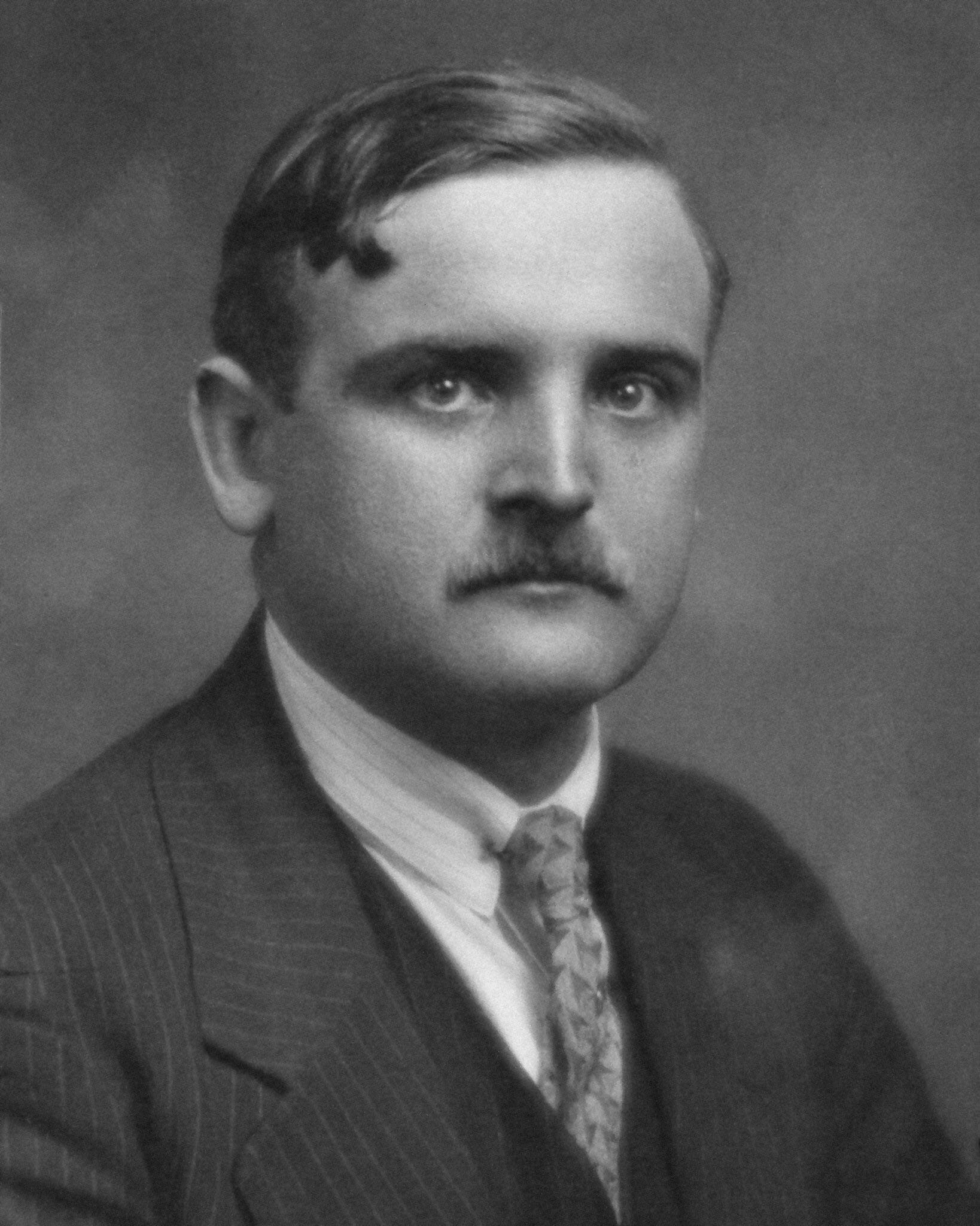 A Game of Hide-and-Seek, and Plenty of International Intrigue, for a ...