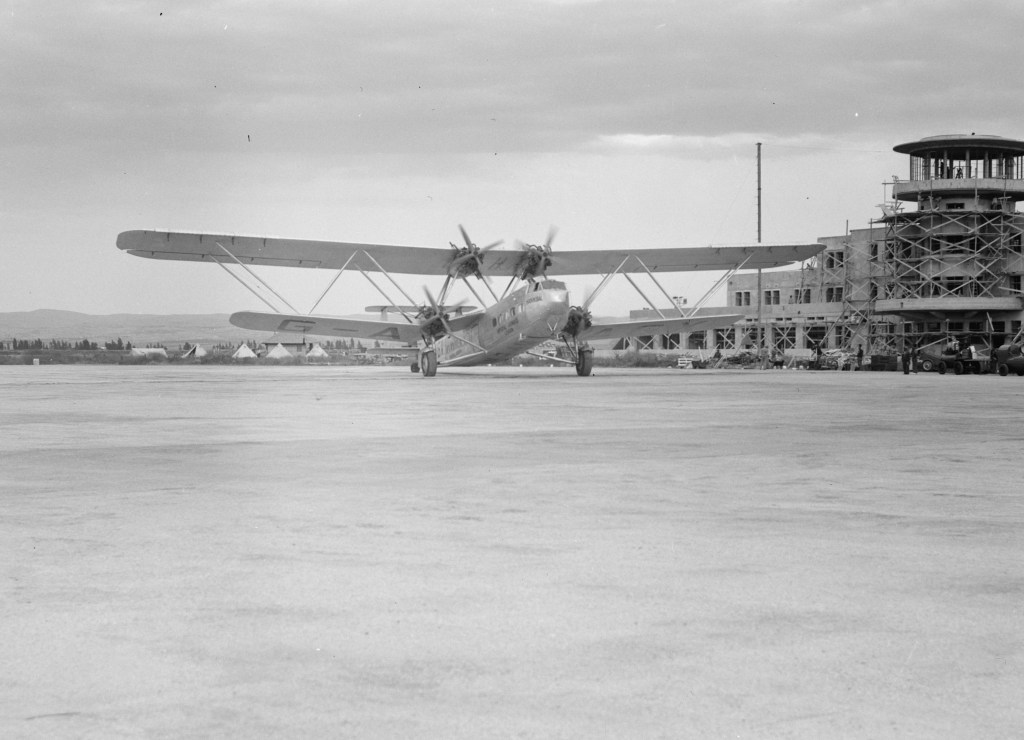 1930: The First Flight of a Record-Setting British Airliner ...