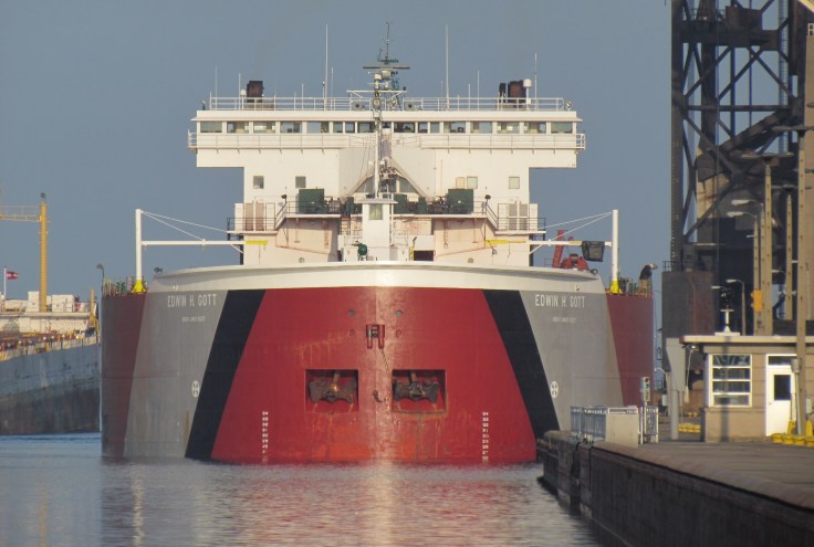 1979: The Record-Setting First Voyage of a Lake Freighter ...