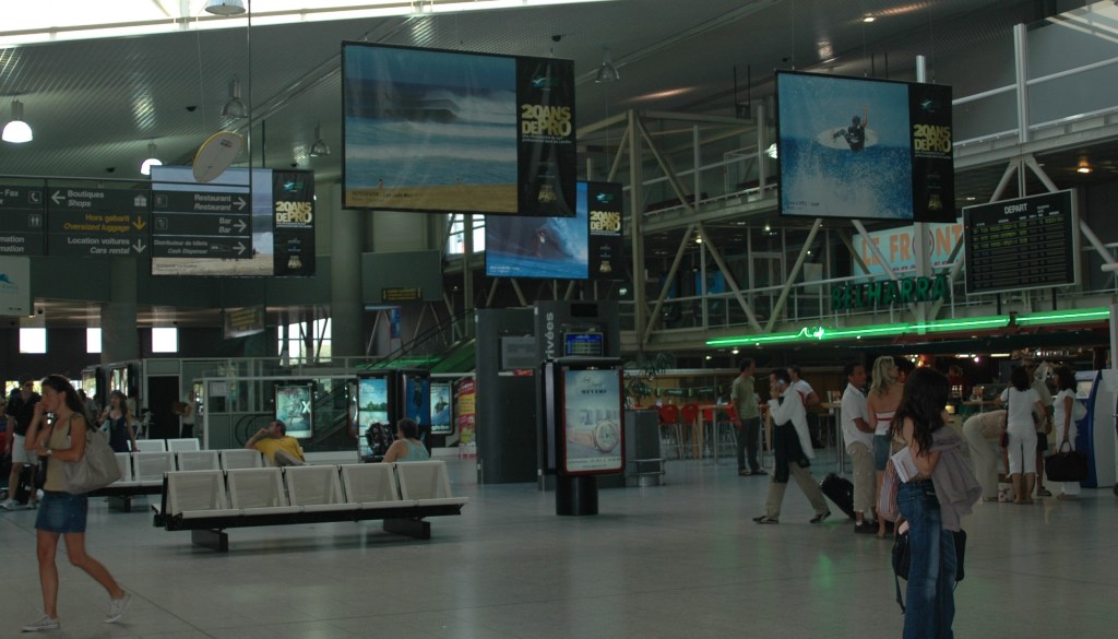 1954: The Opening of an Airport in the French Basque Country ...