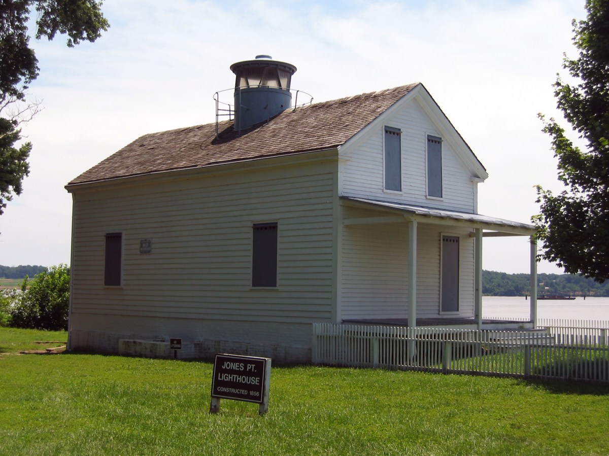 1856: The Inauguration of Jones Point Light in Virginia ...