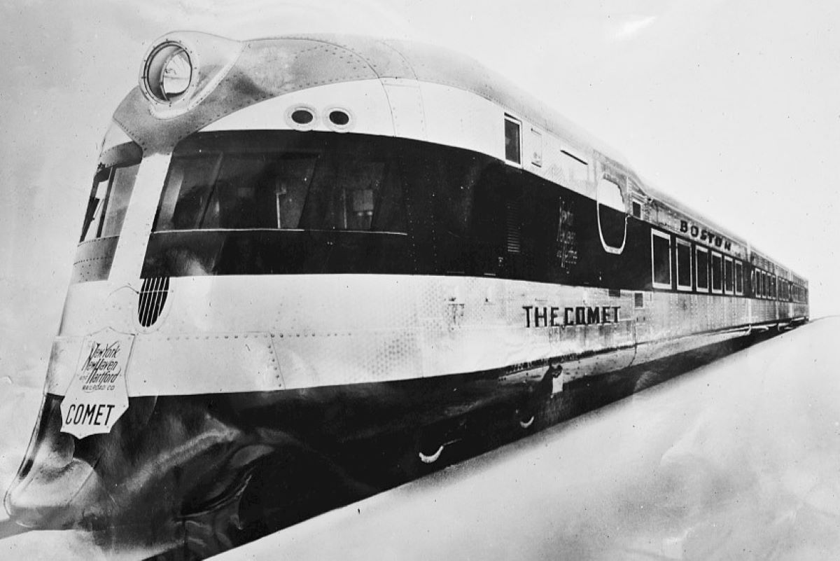 1935: A Pioneering Passenger Train Nicknamed the “Rail Zeppelin” is ...