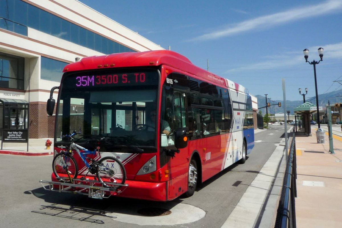 2008: The Introduction of a Bus Rapid Transit Service in Utah ...