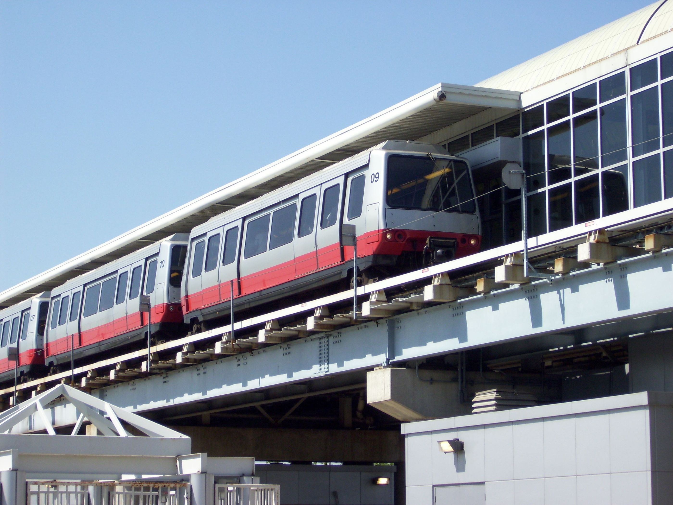 1993: The Start of Operations for an Automated People Mover at Chicago ...