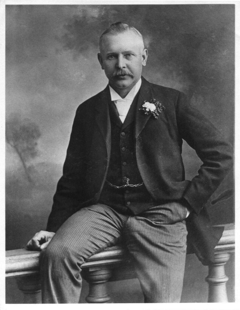 1906: The Passing of an English Inventor Who Made Notable Contributions ...