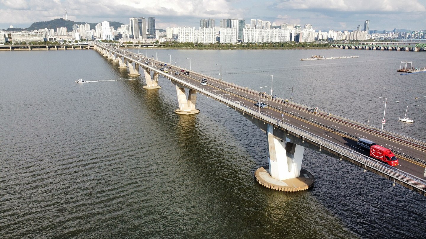1981: South Korea Gets a New Bridge – Transportation History